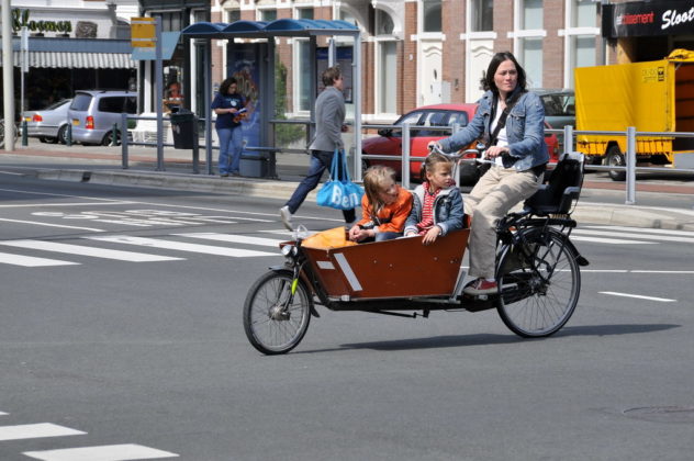 From omafiets, to mamafiets, and bakfiets — Dutch bikes, explained