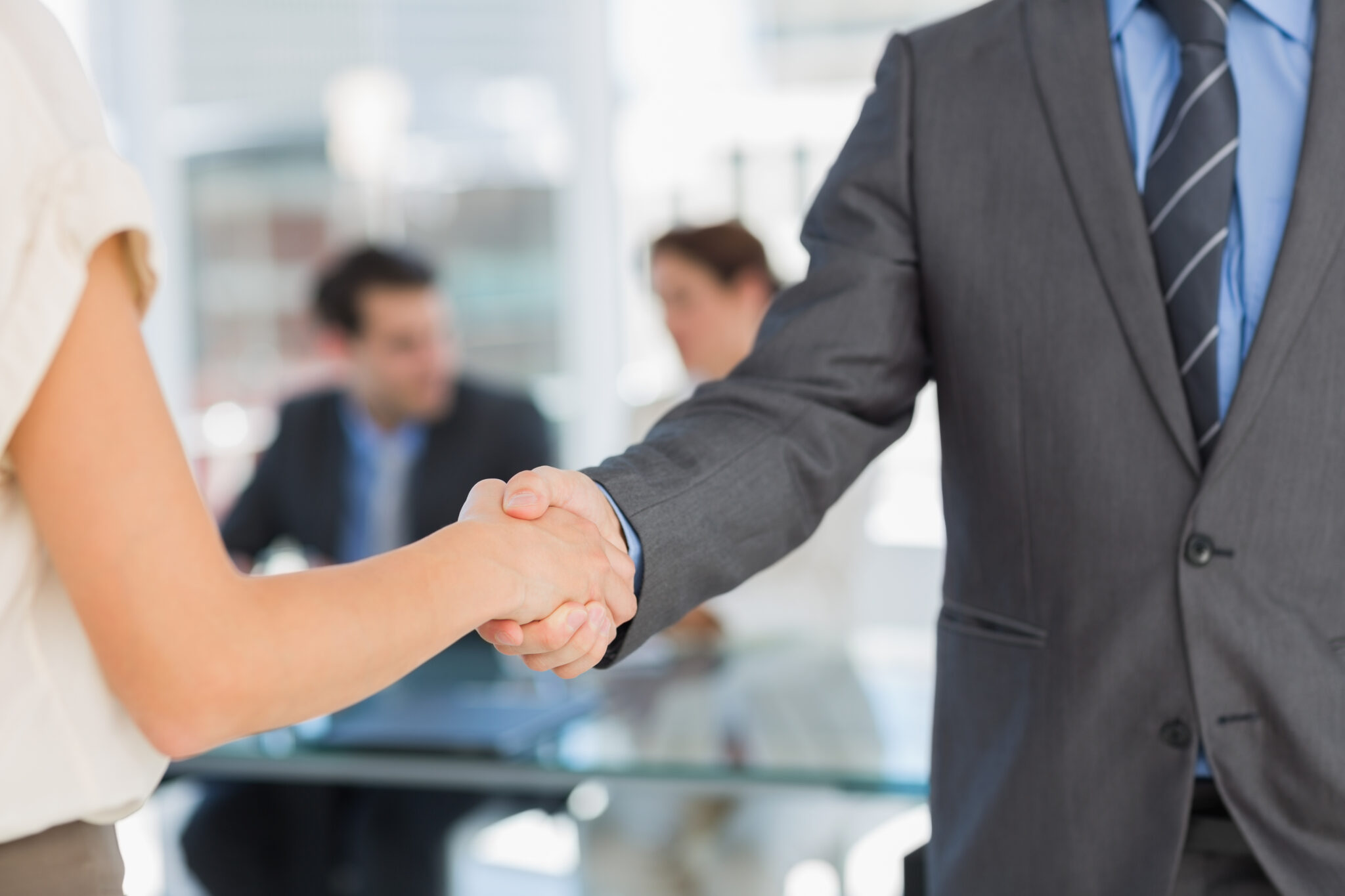 Dutch court awards €34K to man fired for refusing handshake