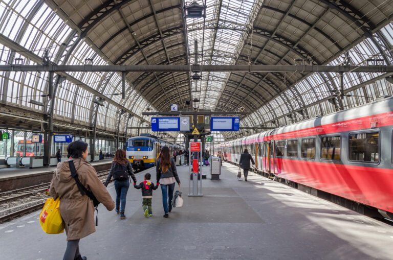 Dutch launch new border control system for non-EU travellers
