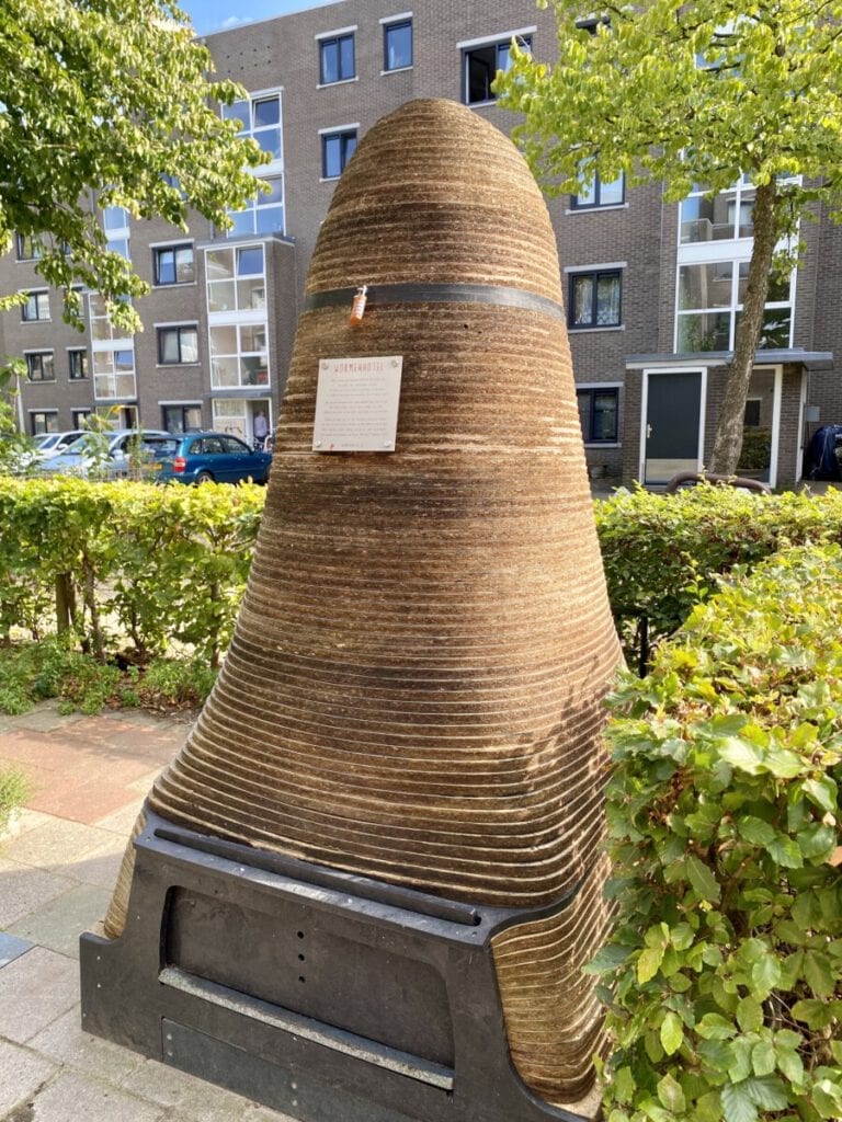 Worm hotels in the Netherlands: an eco-friendly approach to community ...