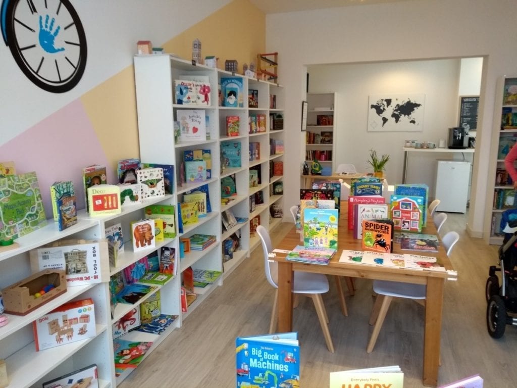 These are the 7 best international bookstores in the Netherlands ...