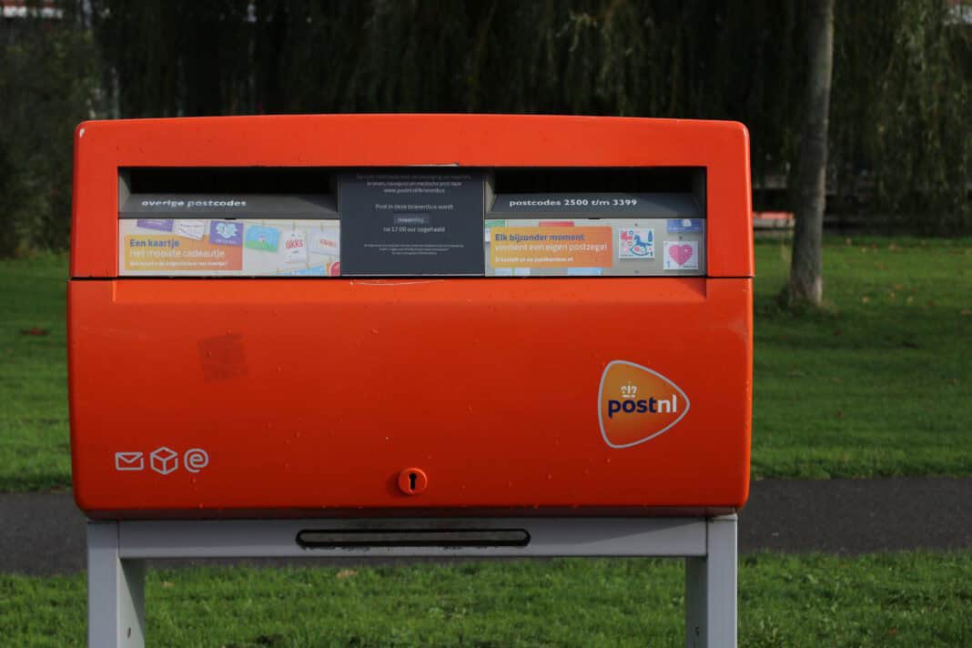 Postal services in the Netherlands: Send & receive Dutch post