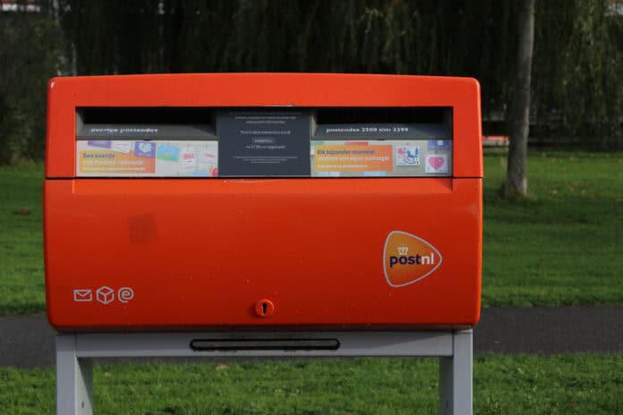 Postal services in the Netherlands: Send & receive Dutch post