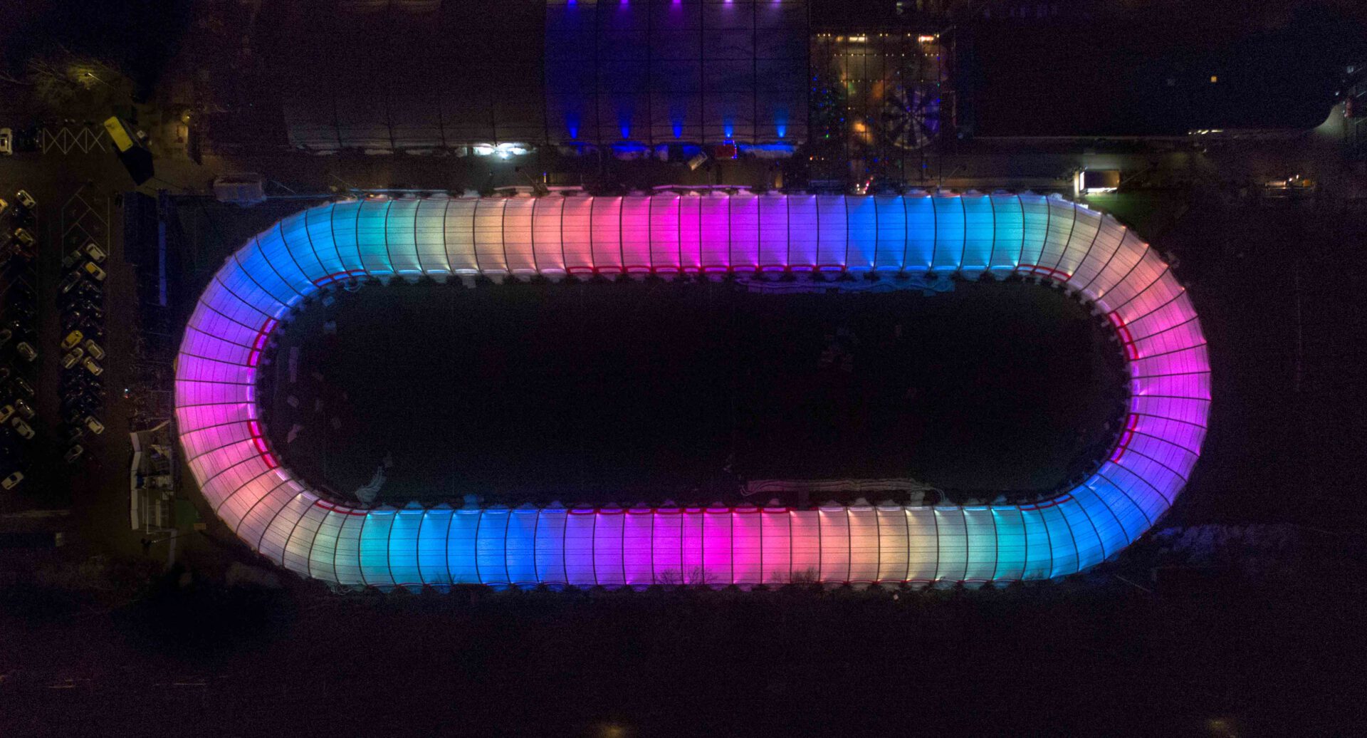 Rotterdam's iconic ice skating rink remains open despite lockdown ...