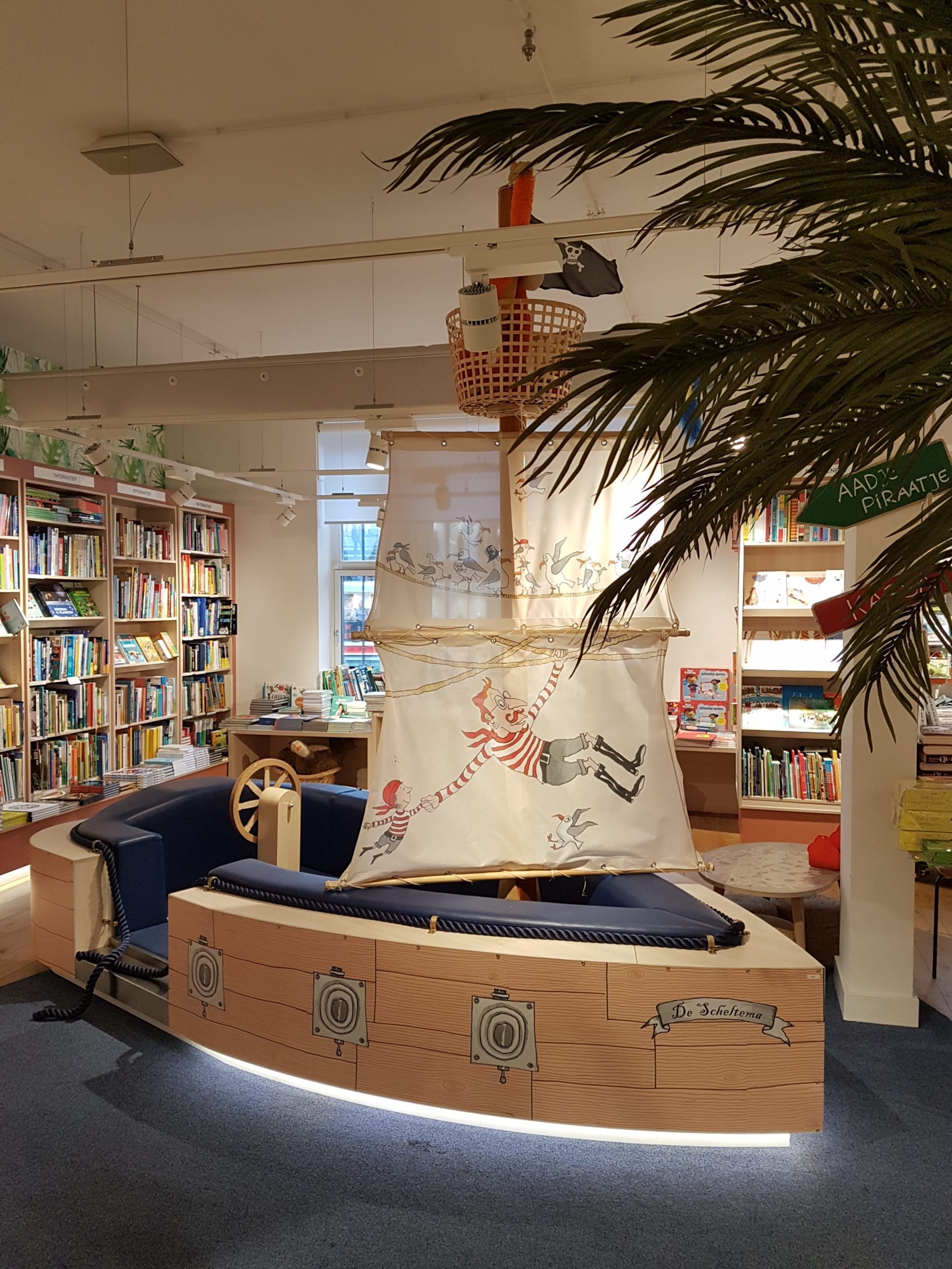Read up! The top 3 English-language bookstores in Amsterdam | DutchReview