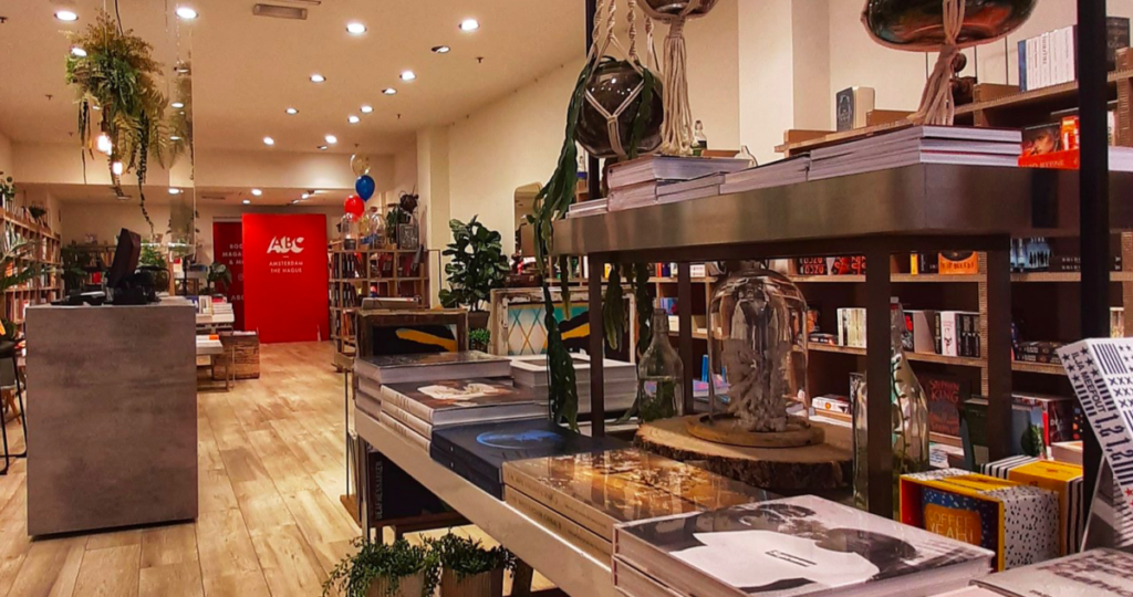 The American Book Center's new pop-up shop in Amstelveen: an insider's ...