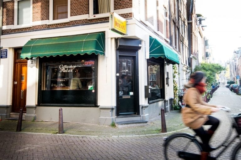 The ultimate guide to smoking weed in Amsterdam in 2021 – DutchReview