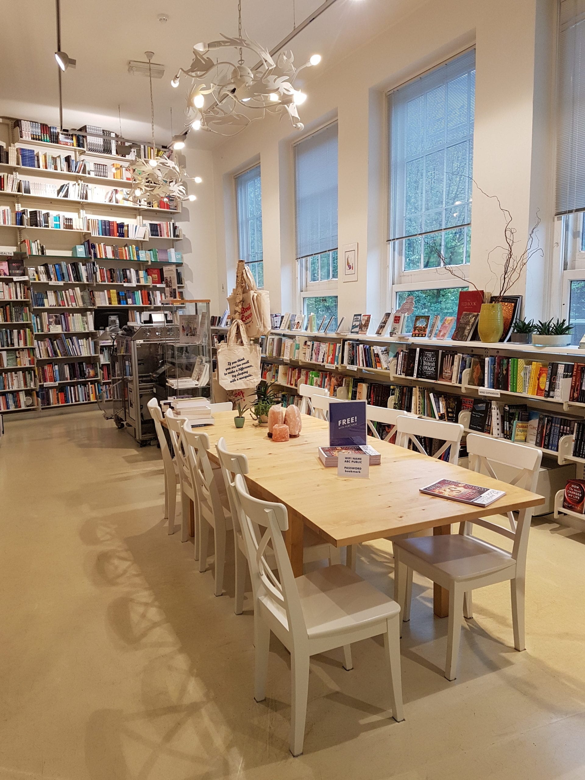 Read up! The top 3 English-language bookstores in Amsterdam | DutchReview