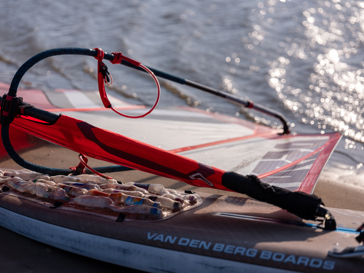 Dutch man surfs from Oslo to London on windsurfer made from plastic ...