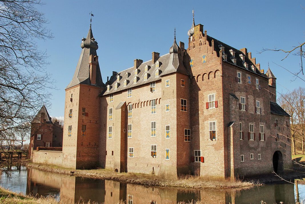 A guide to 12 breathtaking castles and palaces in the Netherlands