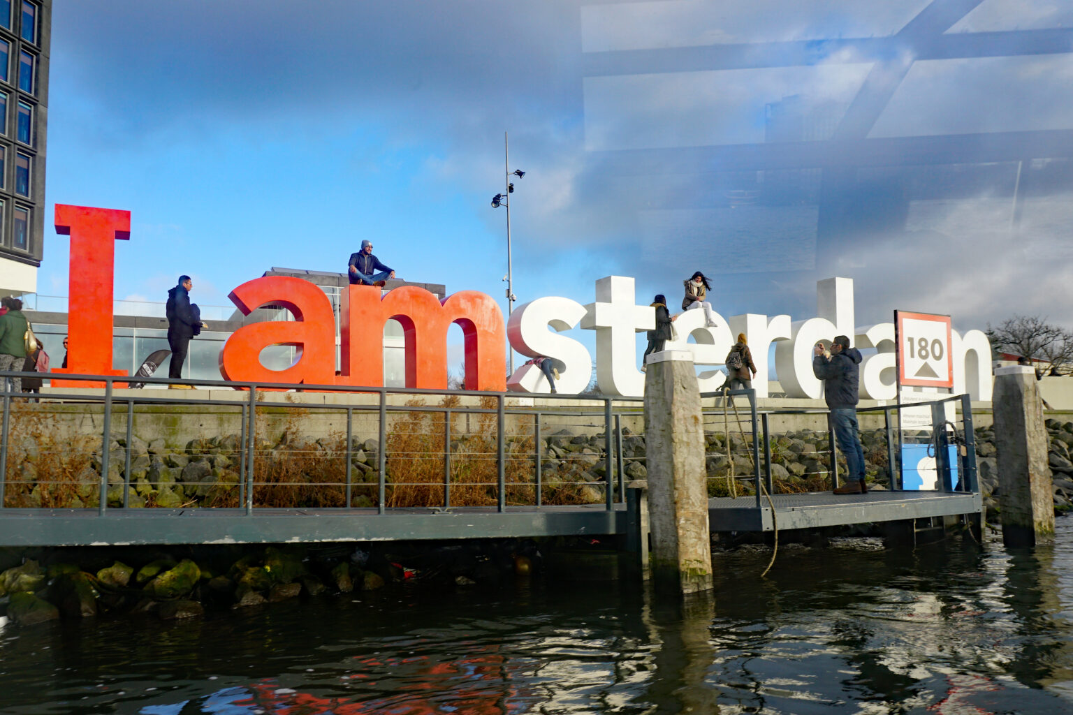 Where are the 'I amsterdam' letters? The complete selfie guide