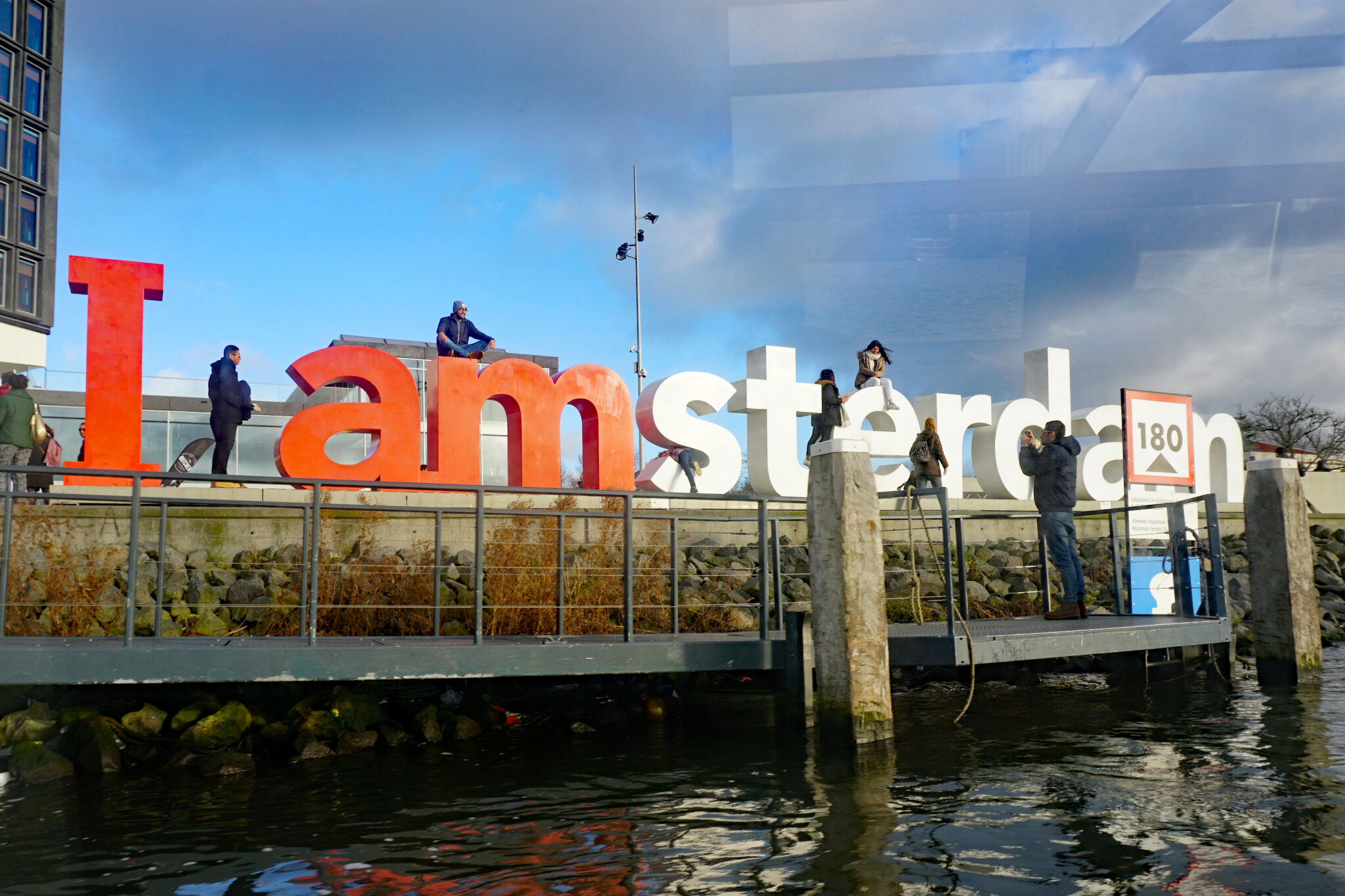 Where are the 'I amsterdam' letters? The complete selfie guide