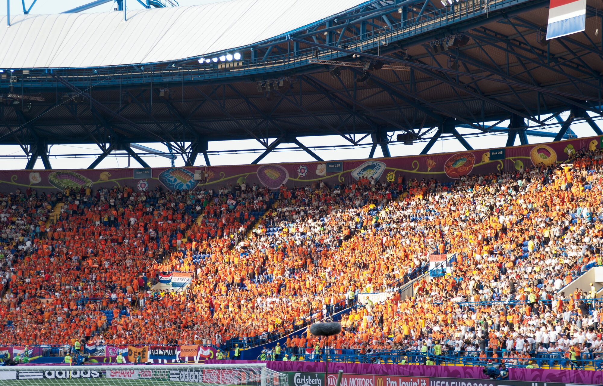 Holland qualifies for first Euros quarter-finals in 16 years