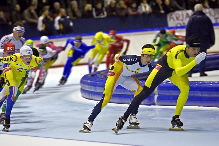 11 Dutch sports that are 100% weird (but wonderful) | DutchReview