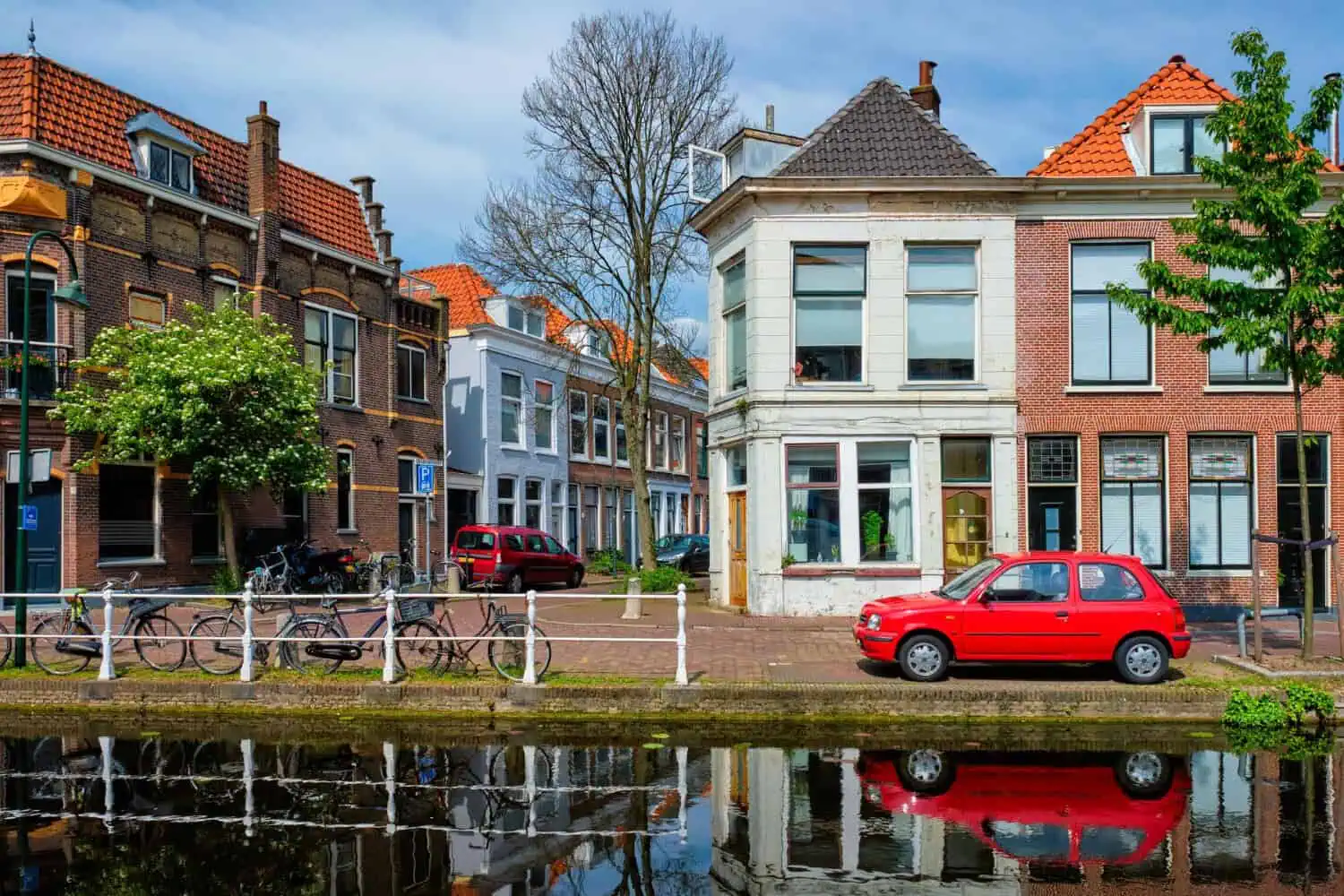 Buying a car in the Netherlands: 7 things to know