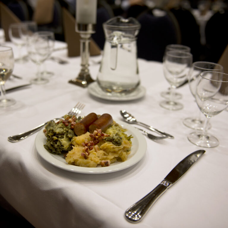 The history of stamppot and how it became a traditional Dutch staple ...