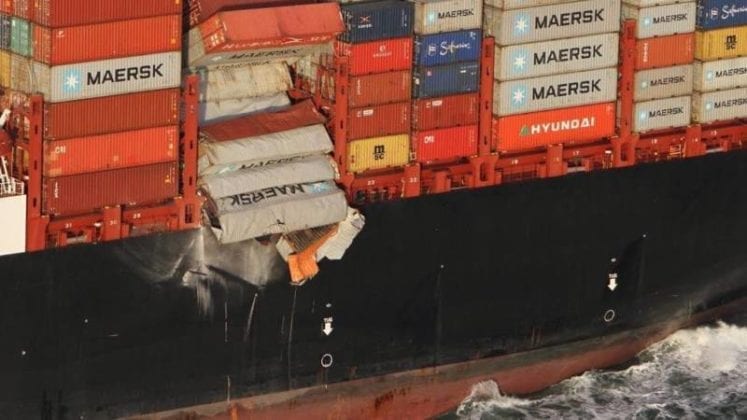 Biggest container ship loses cargo in sea: Gifts free stuff but also ...